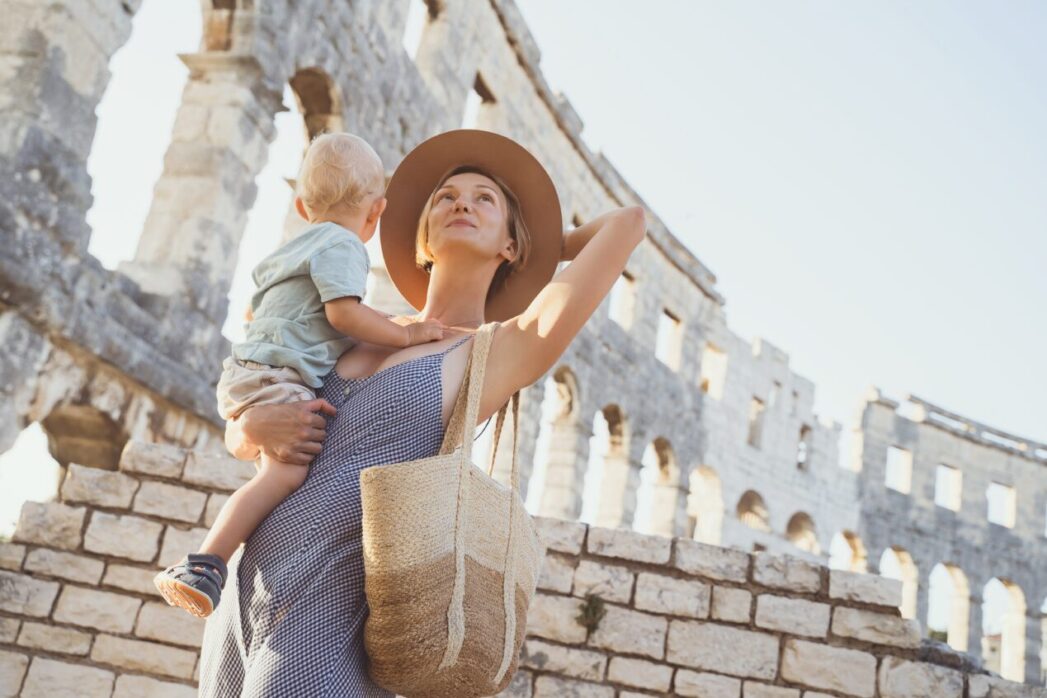 How to Explore Your Town Like a Tourist this Summer - Think Glamor